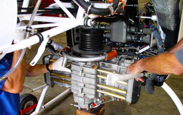 Four Stroke Helicopter Engines - Redback Aviation Home Built Helicopters